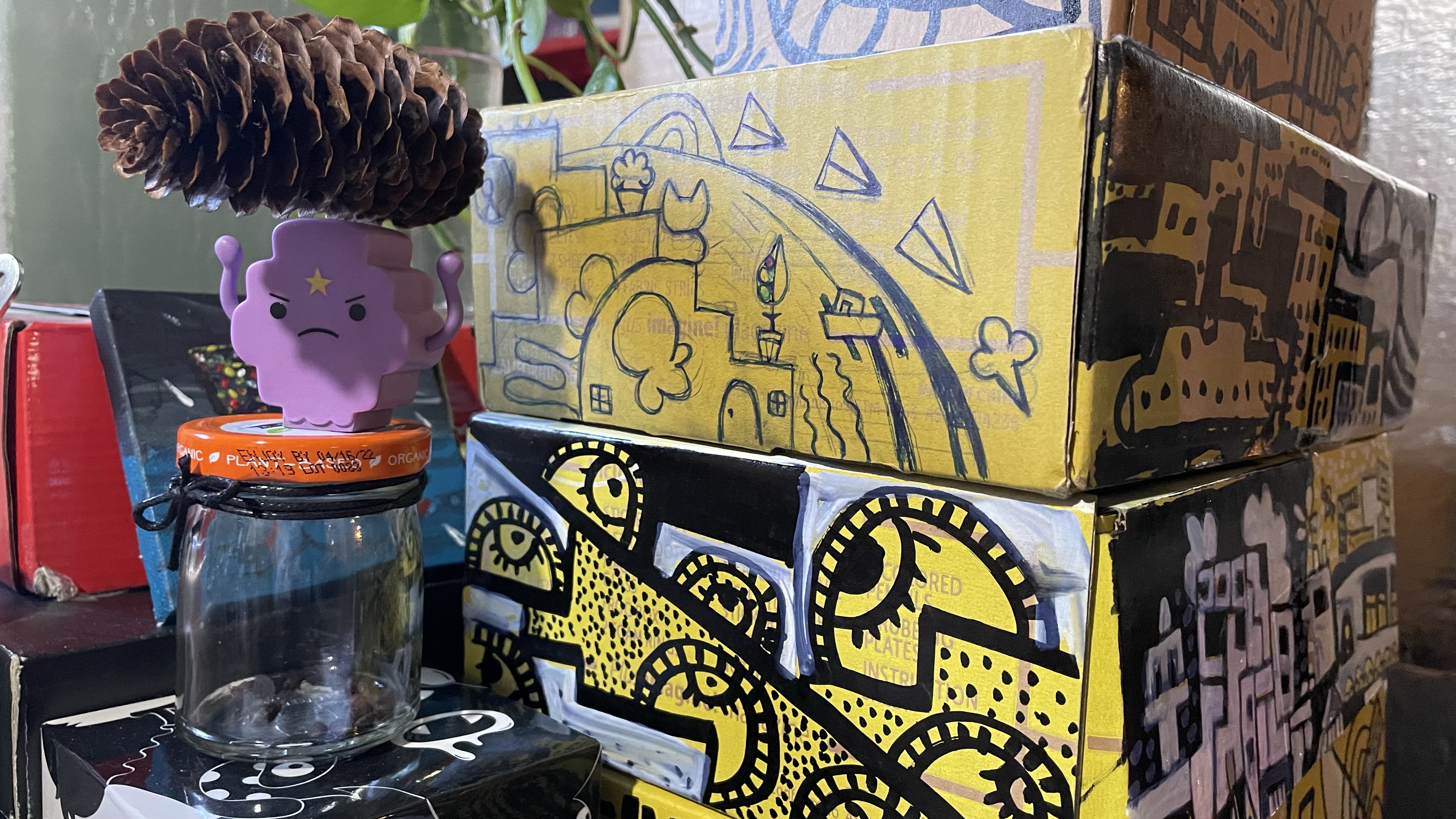 Dirty boxes – Natali Stoiyanna Erkaraman